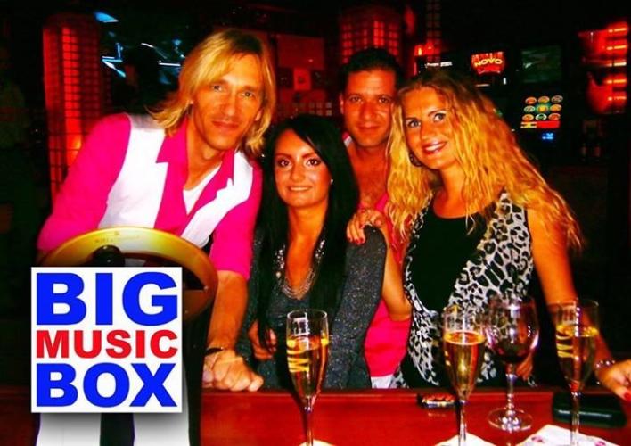 Party - BIG M BOX - live in der EQUIPAGE bis zum 16.11.2013 - Tanz ...