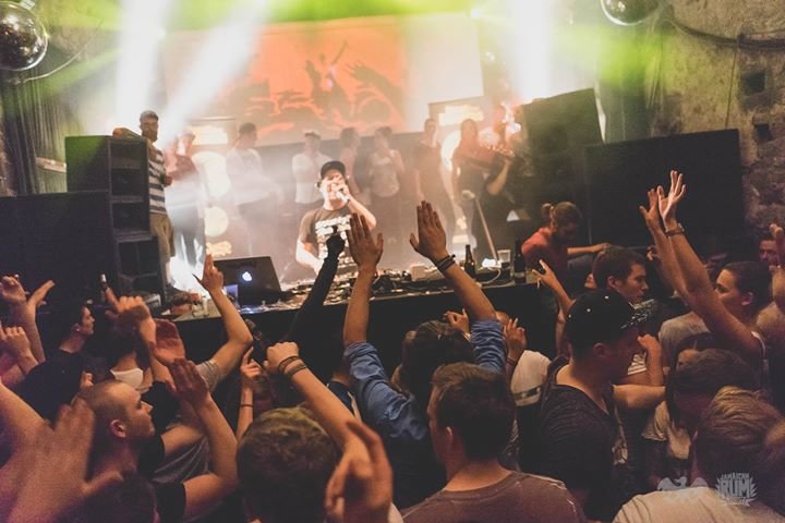 Party - Fr 20-10 Jamaican Rum Night feat. Warrior Sound & Guests - U ...