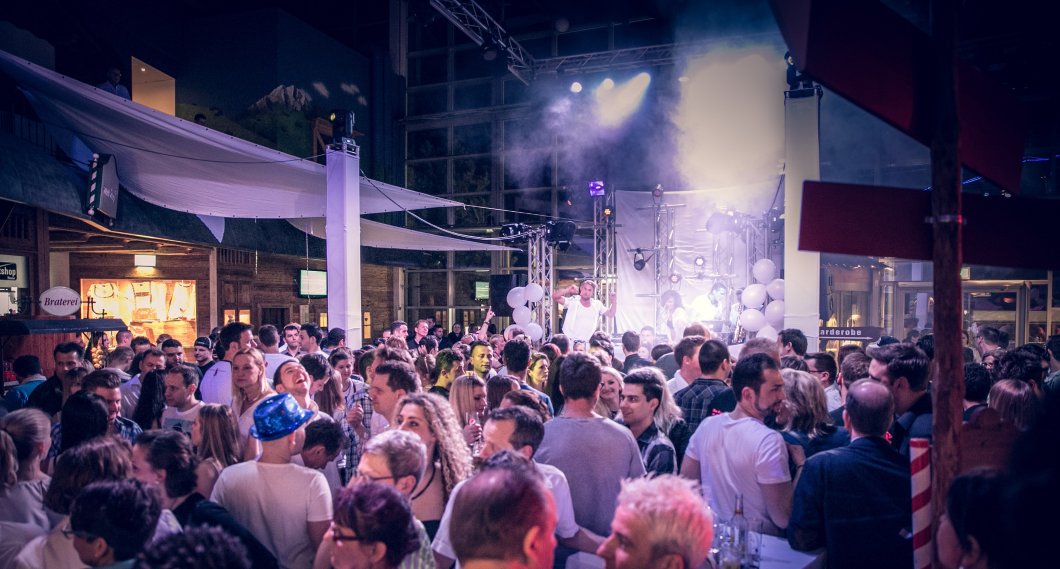 Party - Schneeweiße Nacht - Alpenpark Neuss in Neuss - 20.10.2018